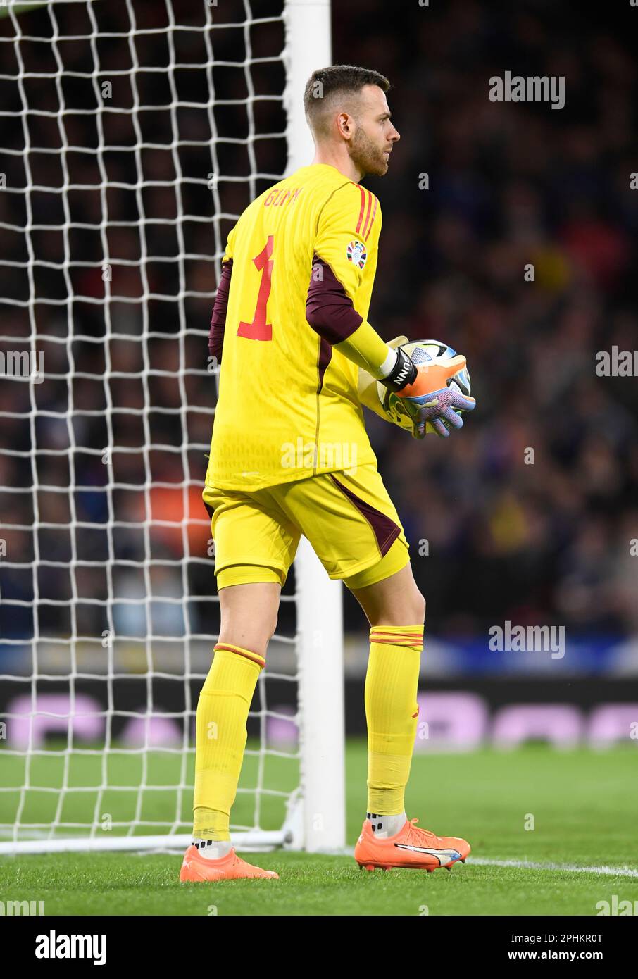 Angus neil hi-res stock photography and images - Alamy