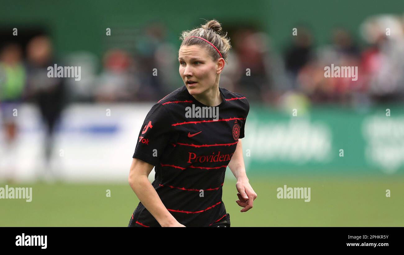 Portland Thorns FC defender Natalia Kuikka (14) plays during an NWSL ...