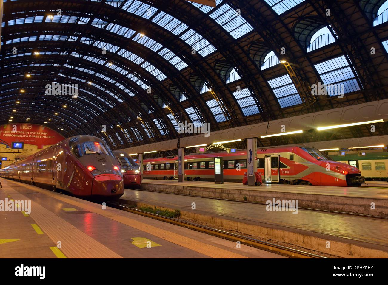 Trenitalia Italian railways High Speed Frecciarossa and Frecciargento ...
