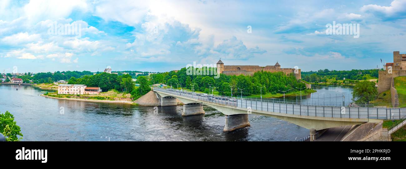 Bridge over Narva river between Russia and Estonia Stock Photo - Alamy