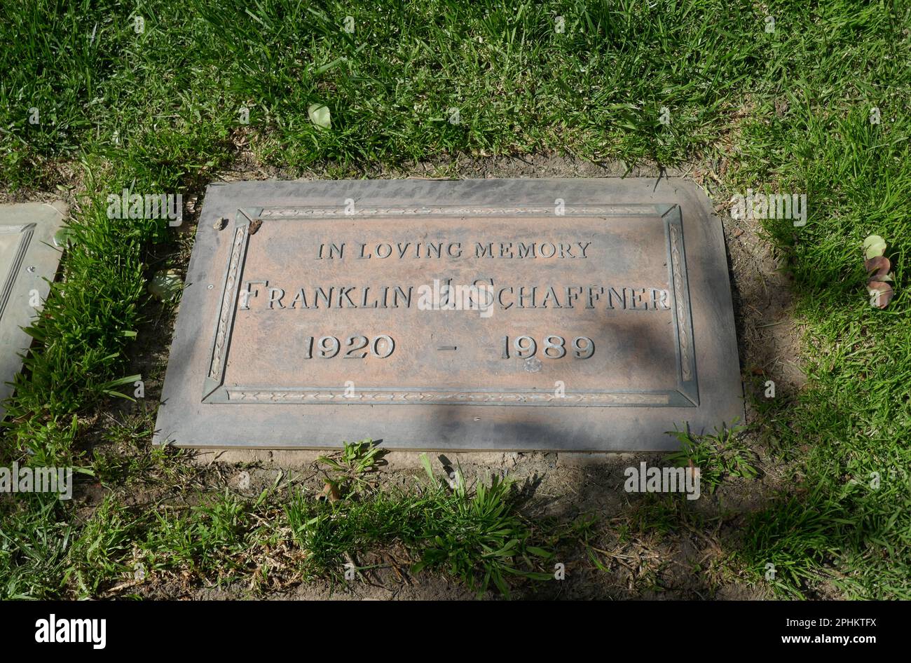 Planet of the apeslcemetery hi-res stock photography and images - Alamy