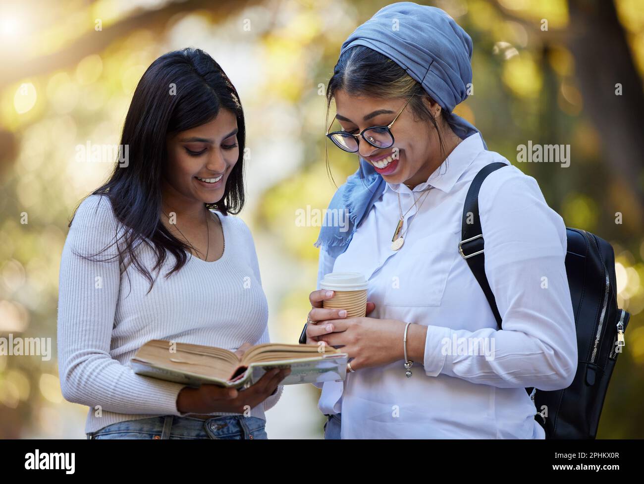 Muslim girl at college campus hi-res stock photography and images - Alamy