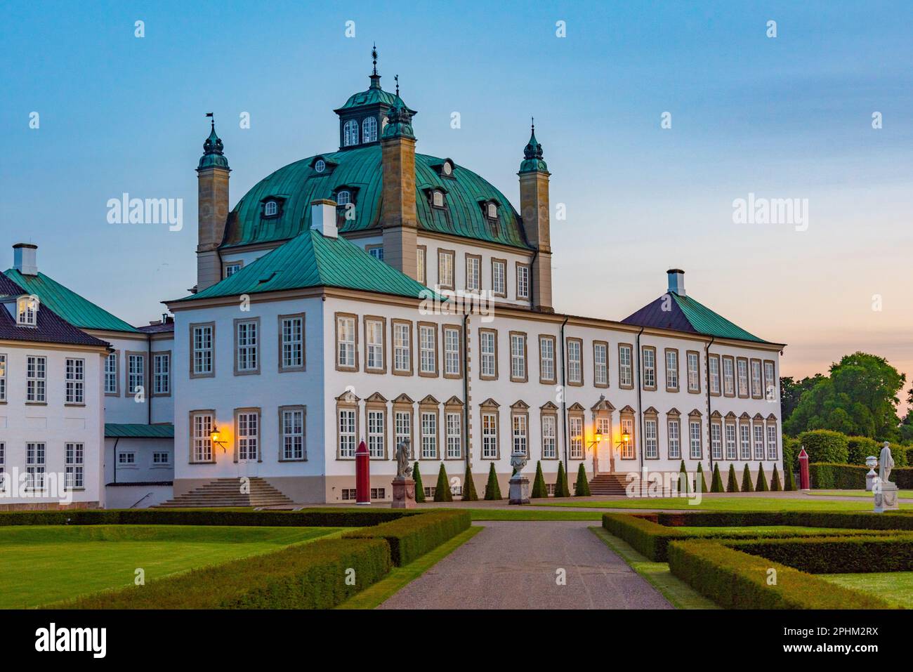 Sunset view of Fredensborg Slot palace in Denmark Stock Photo - Alamy