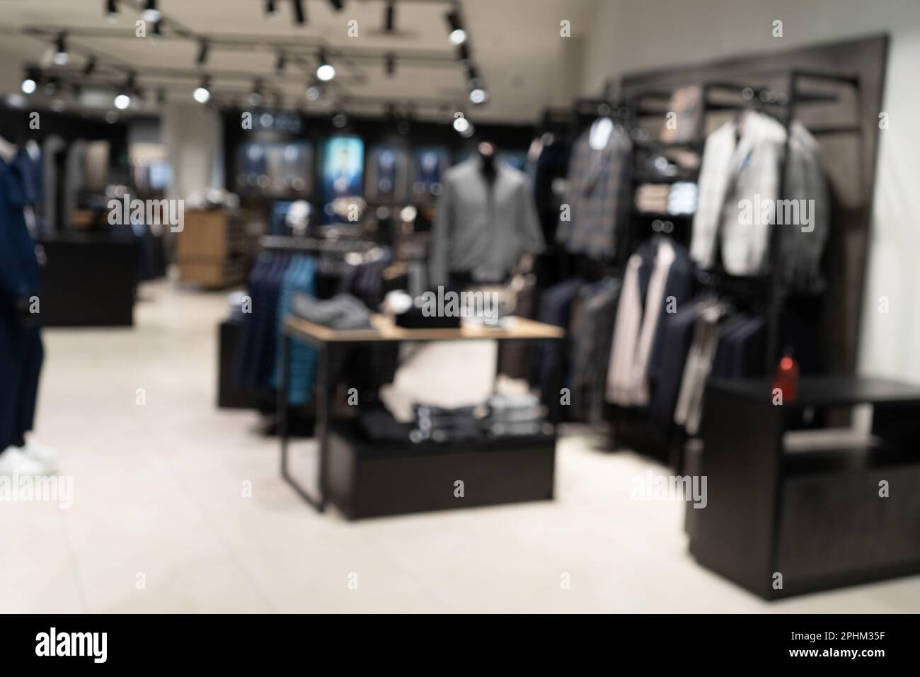 Cloth shopping people showroom hi-res stock photography and images - Alamy