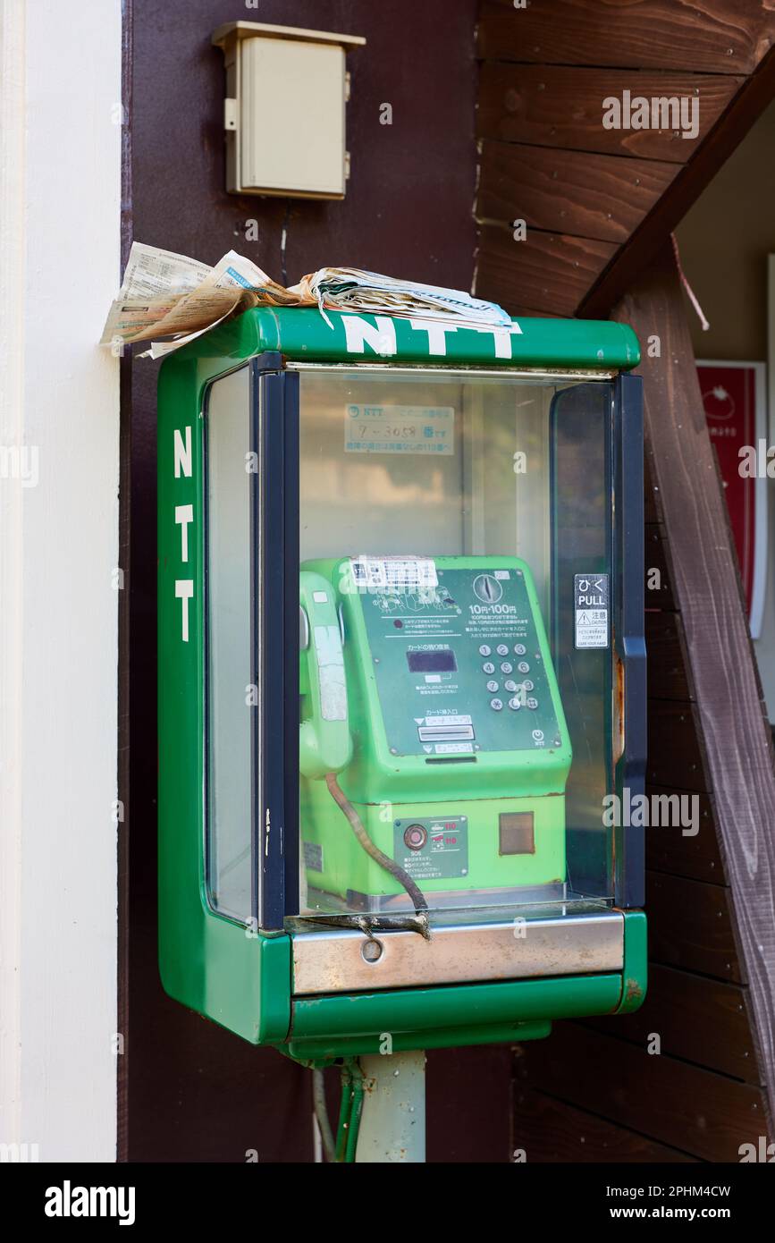 Public payphone hi-res stock photography and images - Alamy