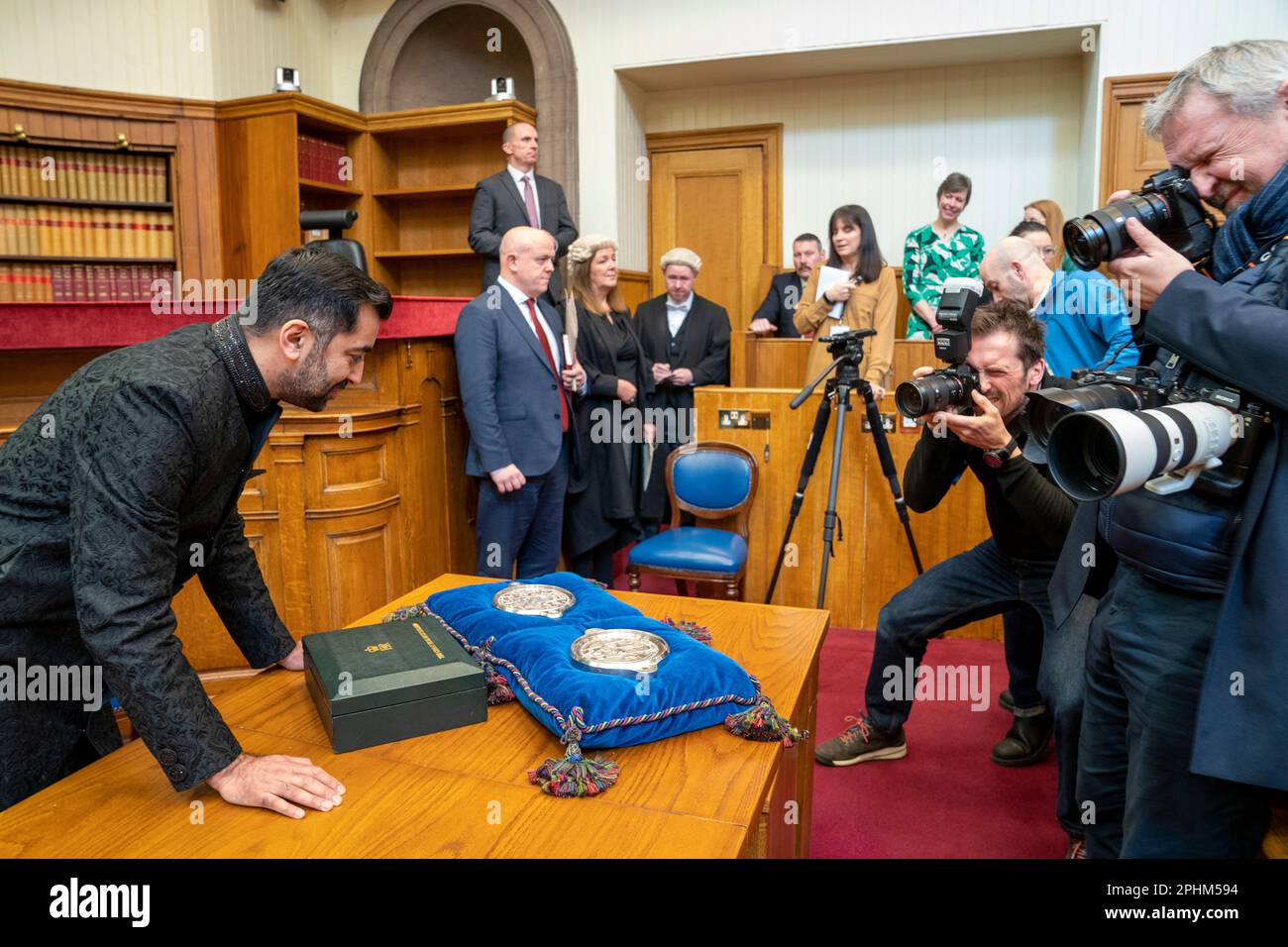 Scottish court seal hi-res stock photography and images - Alamy