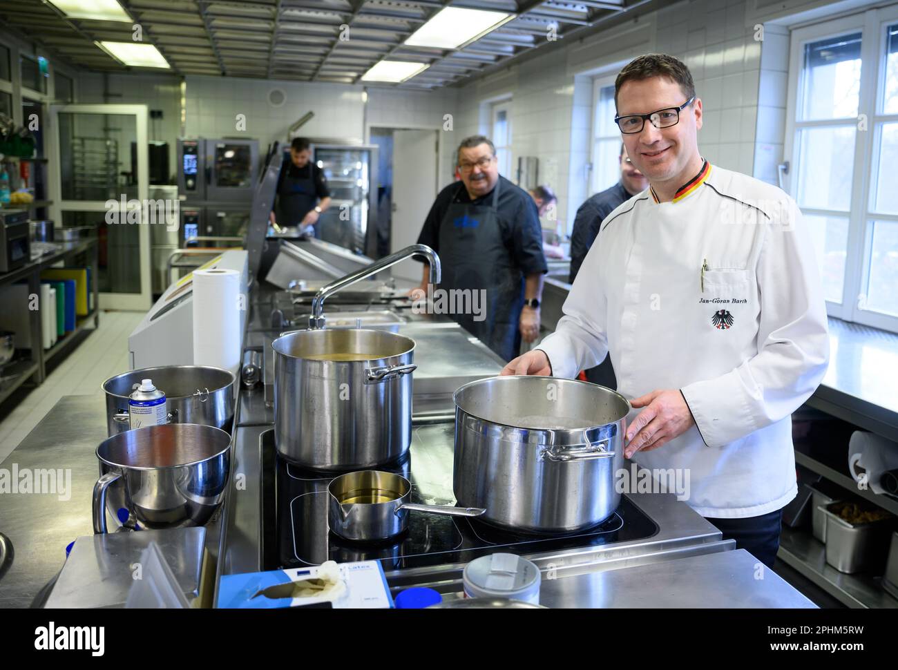 Berlin, Germany. 29th Mar, 2023. Jan-Göran Barth, head chef at Bellevue ...