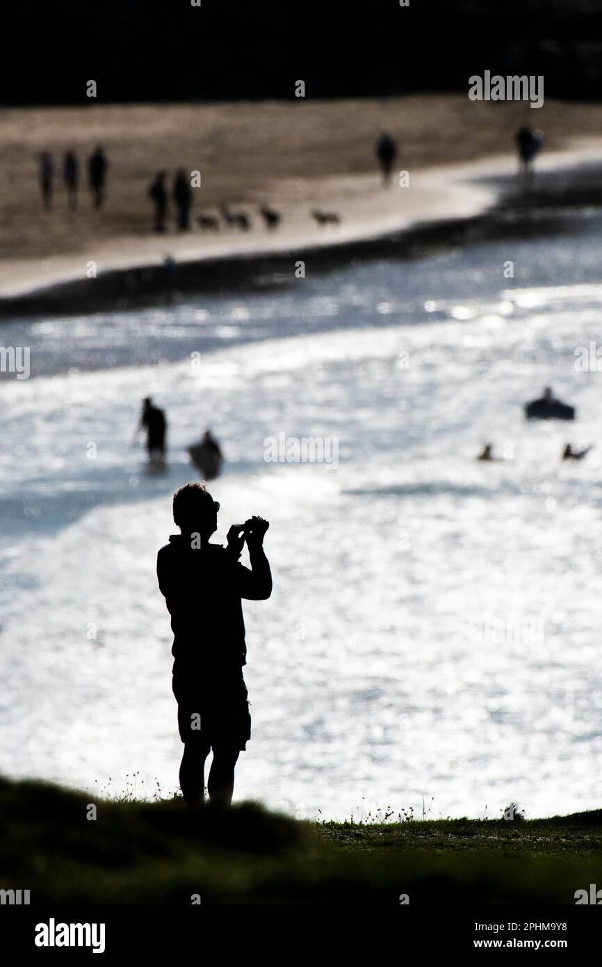Silhouette man standing figure hi-res stock photography and images - Alamy