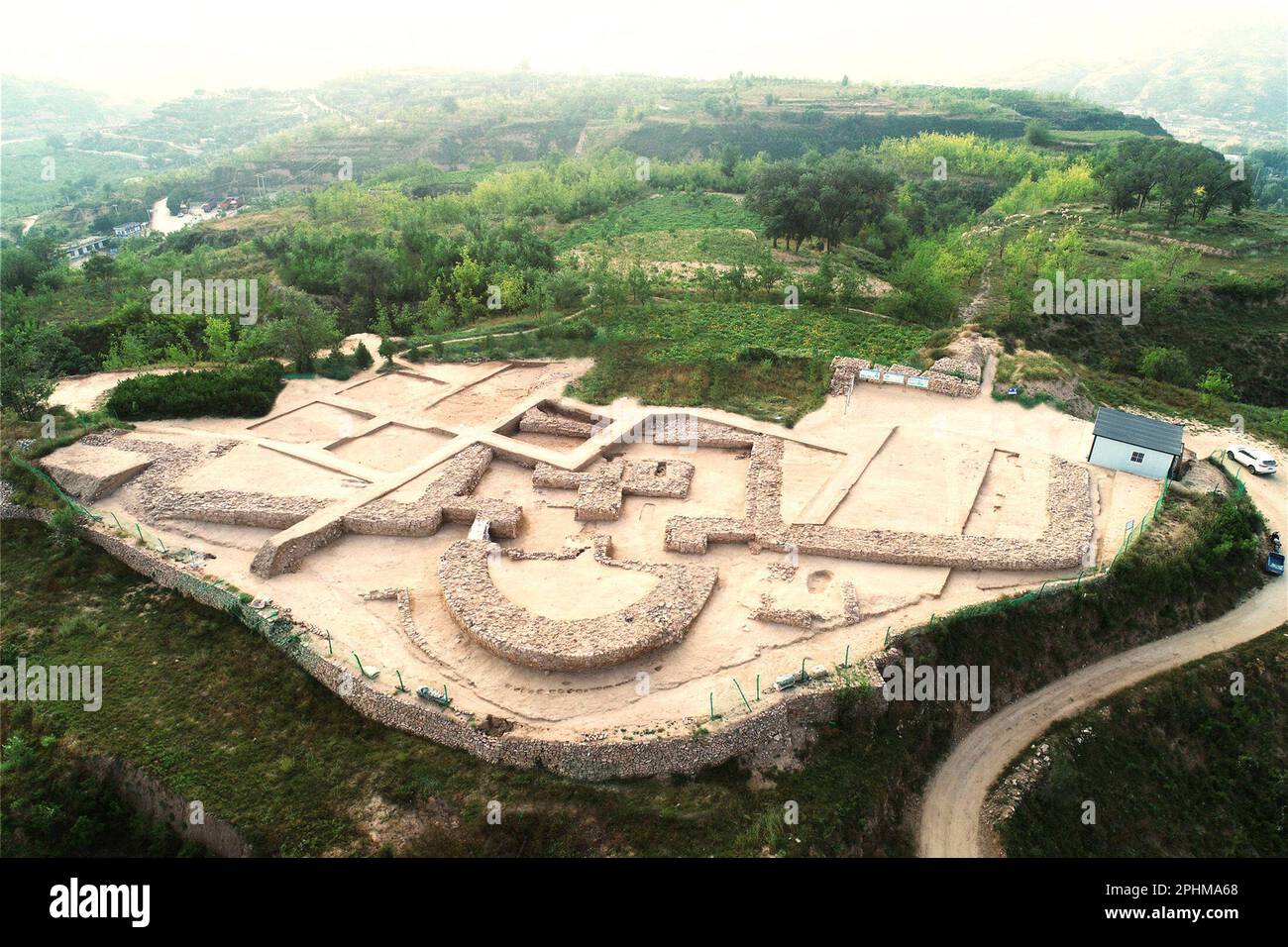 (230329) -- BEIJING, March 29, 2023 (Xinhua) -- This undated file photo ...