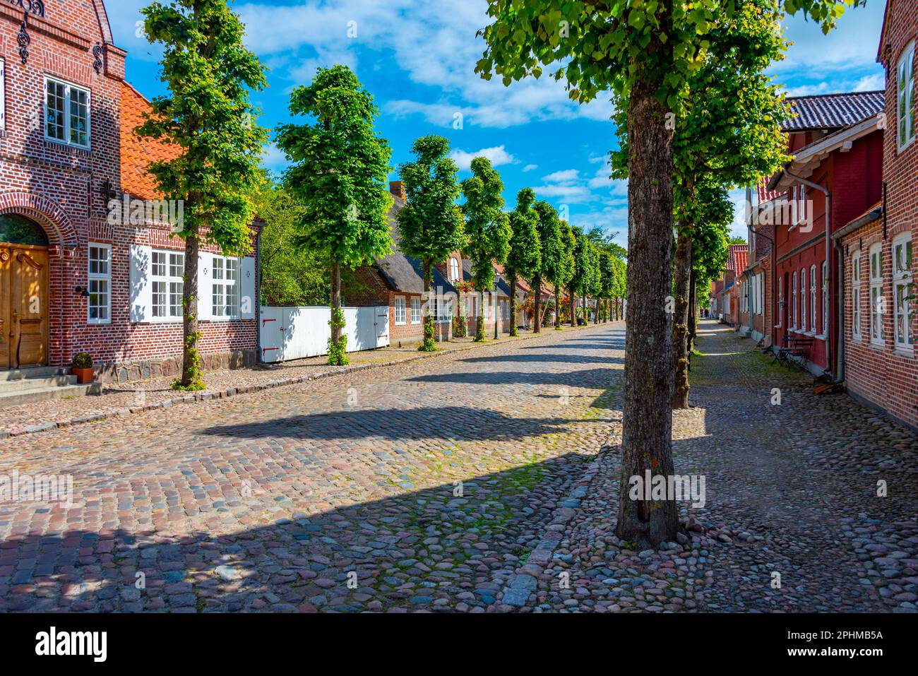 Traditional street in Danish town Mögeltönder Stock Photo - Alamy