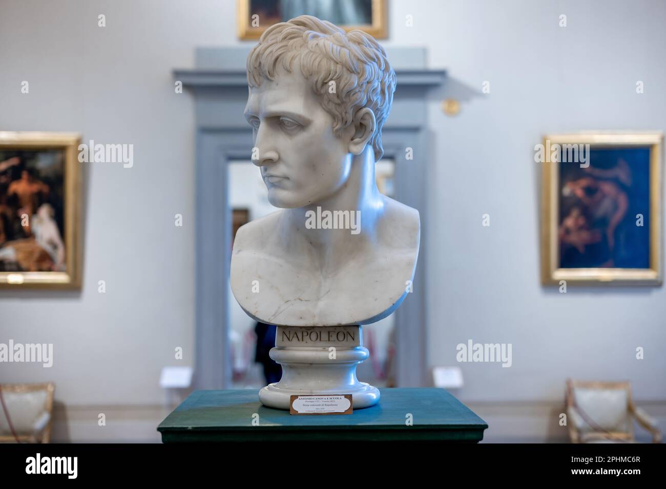 Bust of napoleon at the Palazzo Pitti Stock Photo - Alamy
