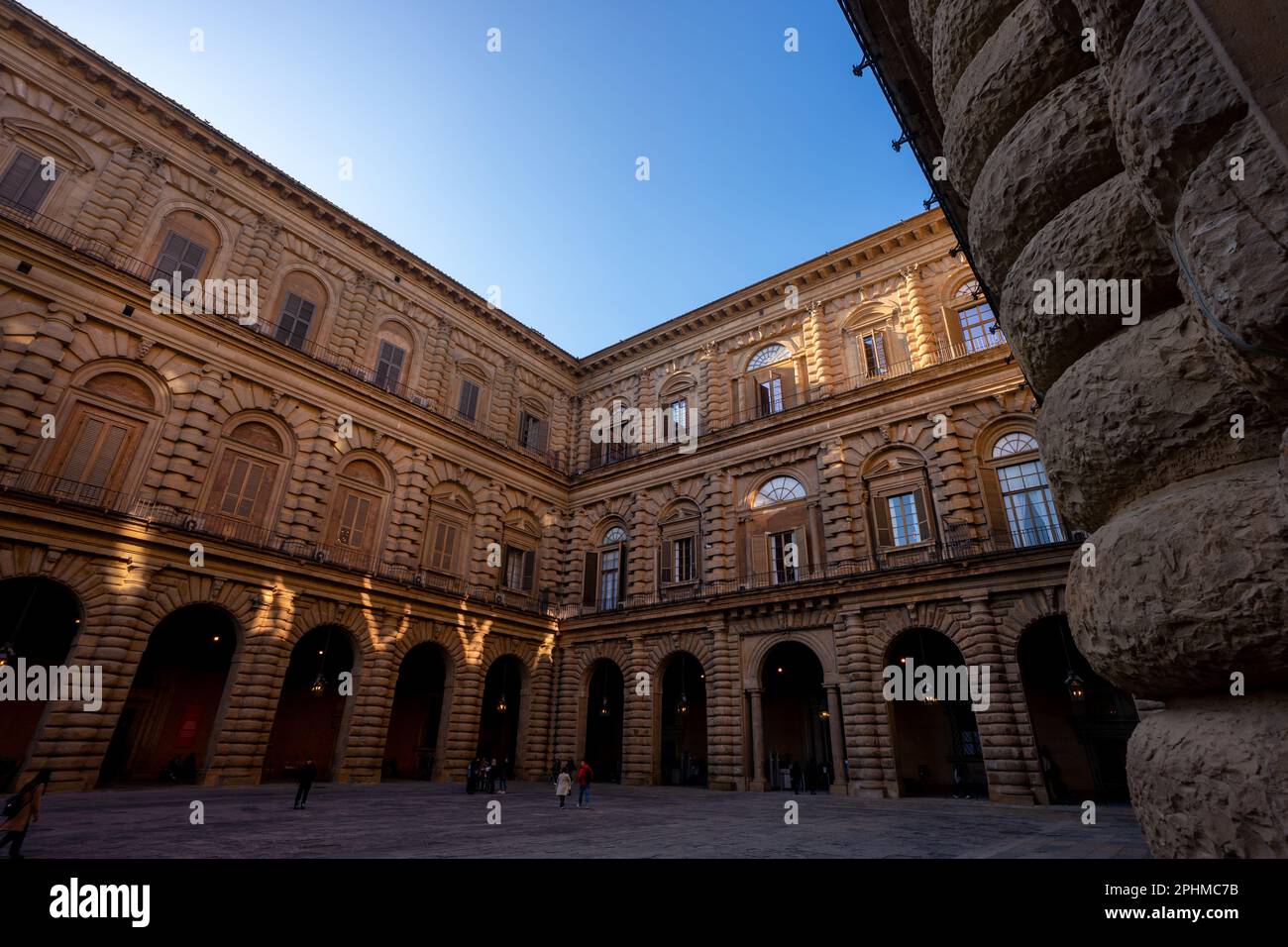 Palazzo pitti firenze hi-res stock photography and images - Alamy