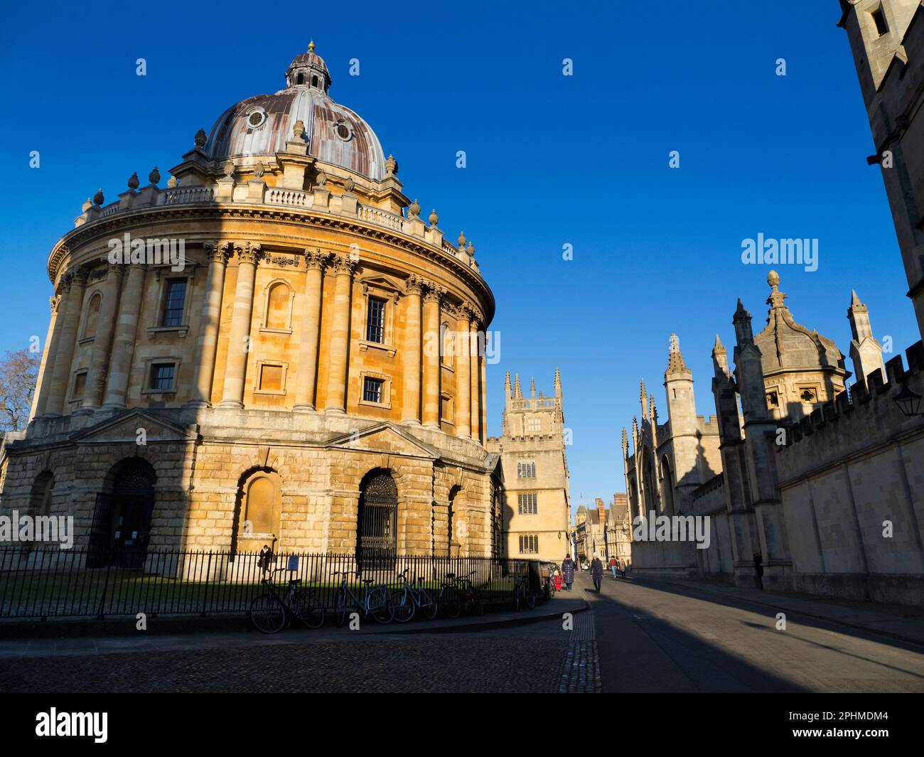 Radcliffe Square lies at the heart of historic Oxford. Centre-stage is ...