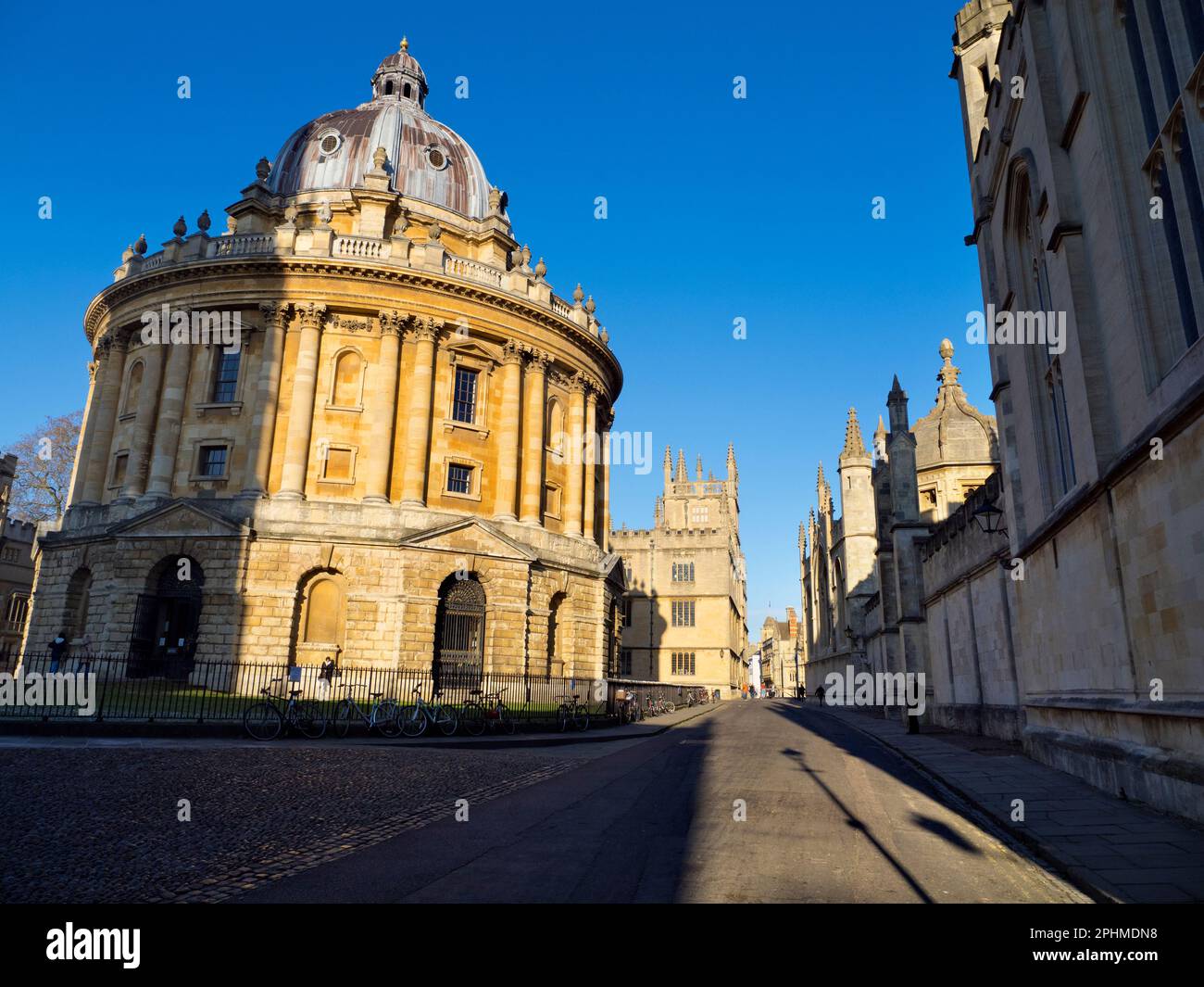 Radcliffe Square lies at the heart of historic Oxford. Centre-stage is ...