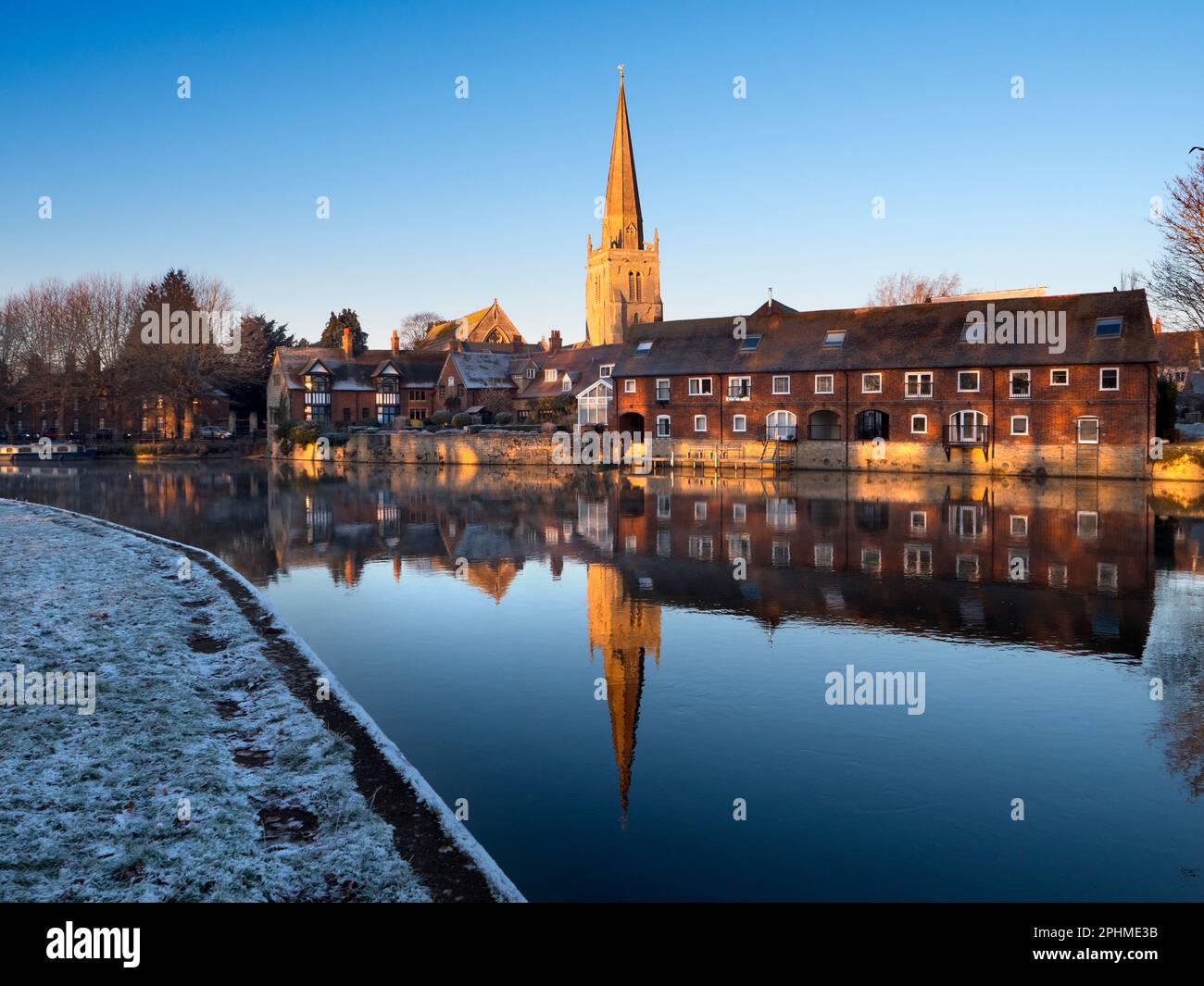 A fine view of the Thames at Abingdon on a fine winter morning. We're ...