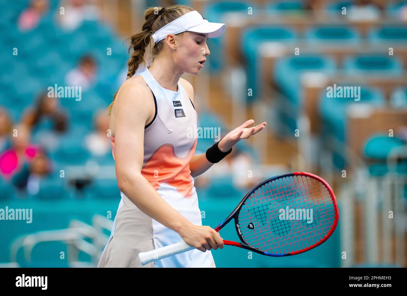 Elena rybakina action hi-res stock photography and images - Alamy