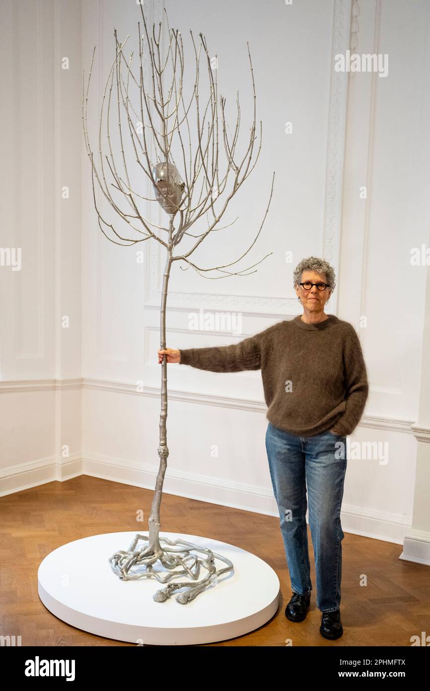 London, UK. 29 March 2023. Rona Pondick with her work 'Head in Tree ...