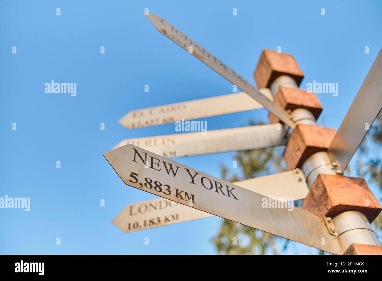 Custom decide hi-res stock photography and images - Alamy