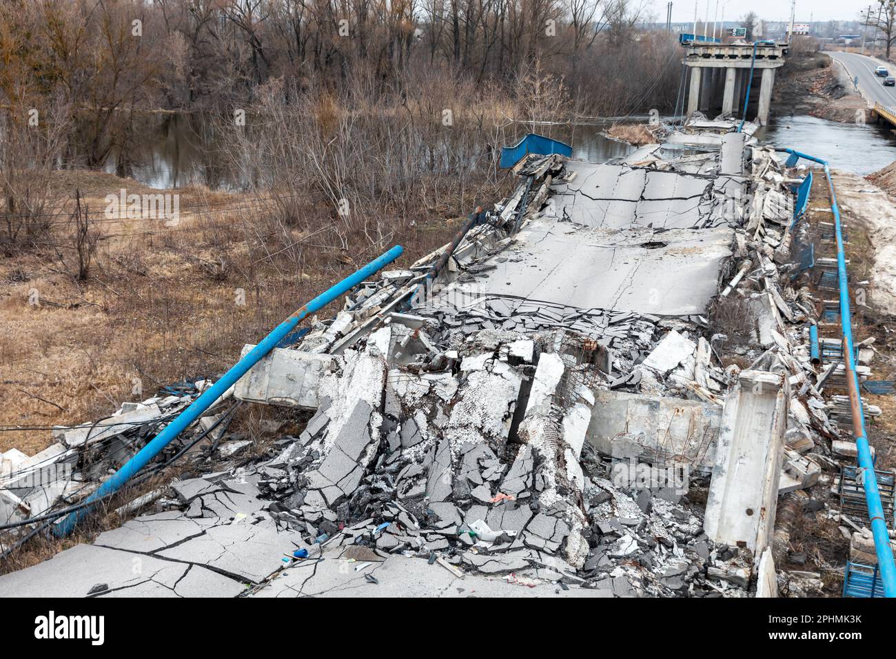 Bridge destroyed russian shelling hi-res stock photography and images ...