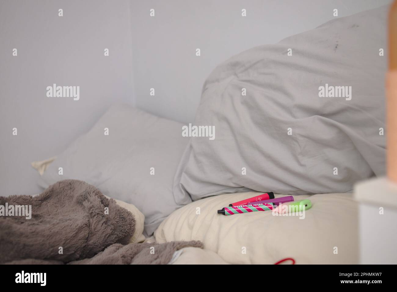 Vapes disposable hi-res stock photography and images - Alamy