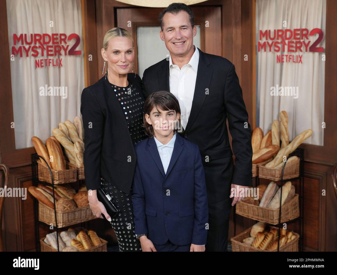 Los Angeles, USA. 28th Mar, 2023. (L-R) Molly Sims, Brooks Stuber and ...