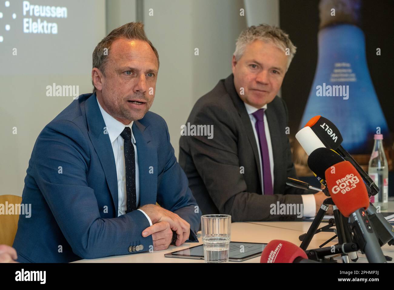 Peter knott hi-res stock photography and images - Alamy