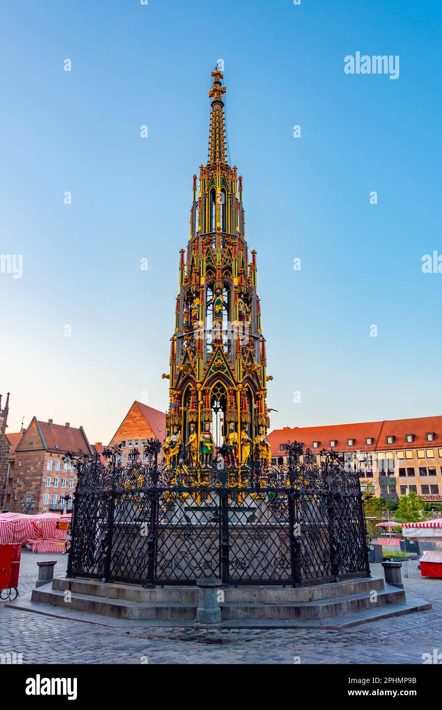 Schöner Brunnen in German town Nürnberg during sunrise Stock Photo - Alamy