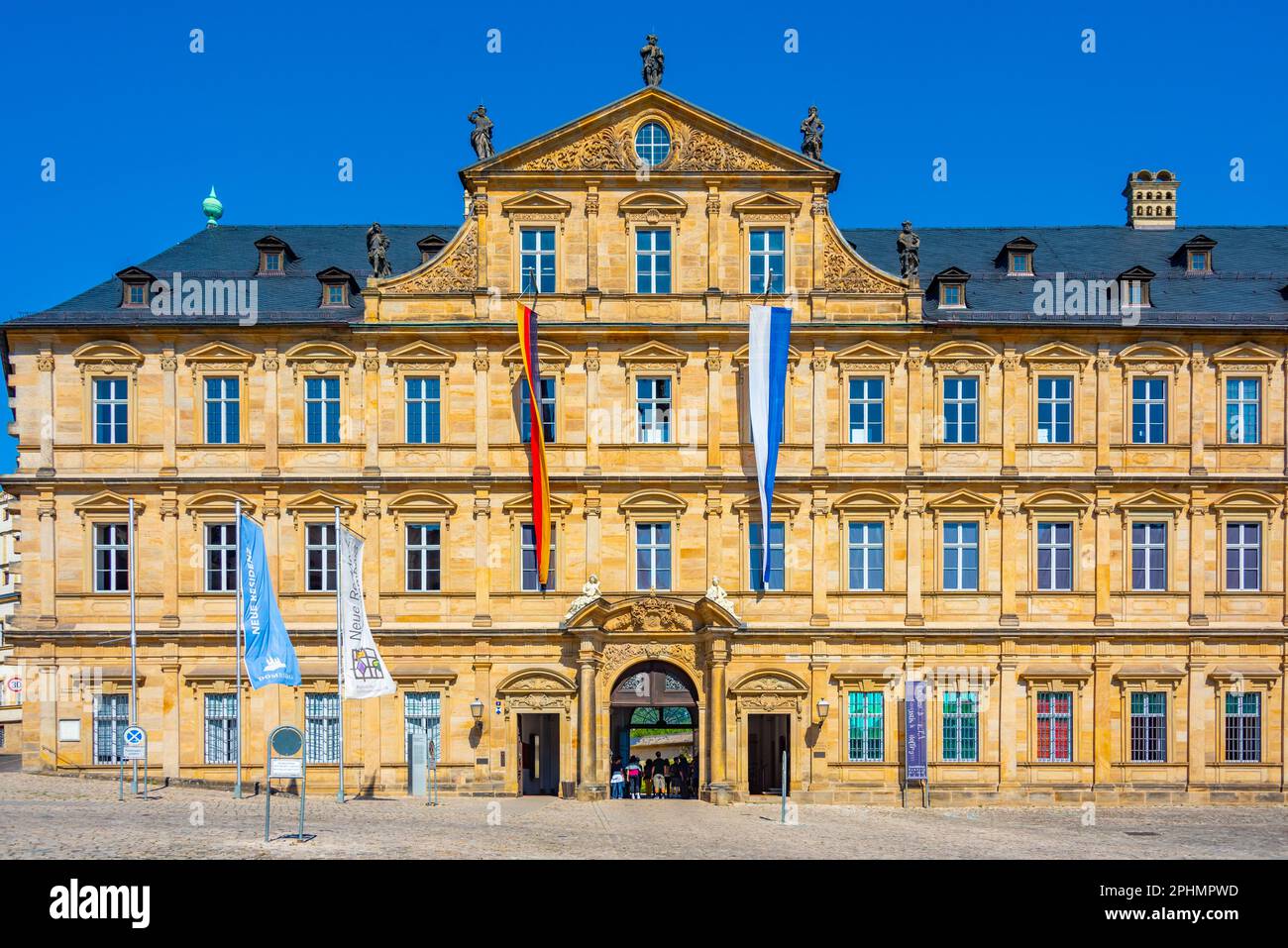 House neue residenz hi-res stock photography and images - Alamy