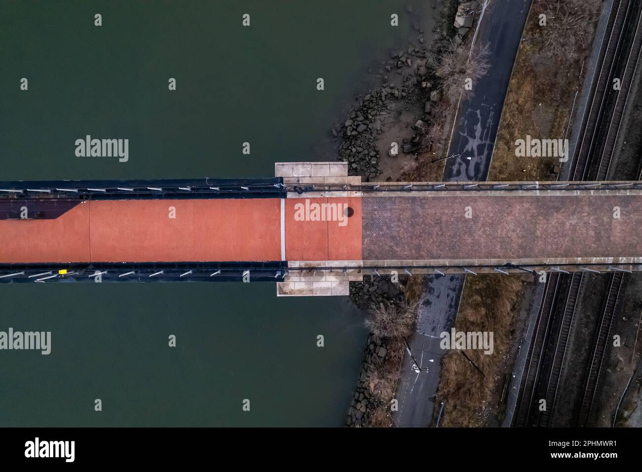 An aerial view over the Highbridge walkway, which crosses the Harlem ...