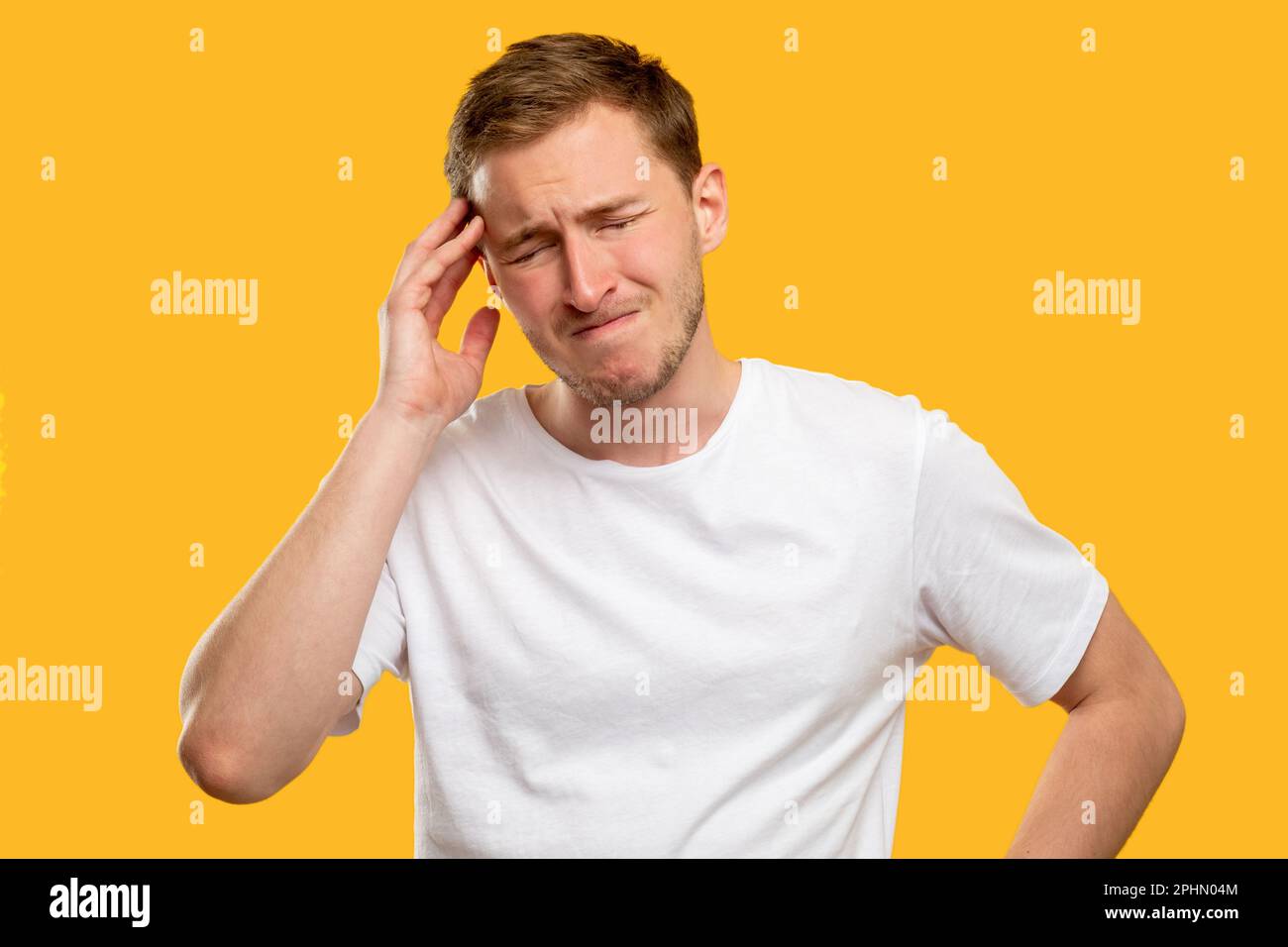 Guy suffering hi-res stock photography and images - Alamy