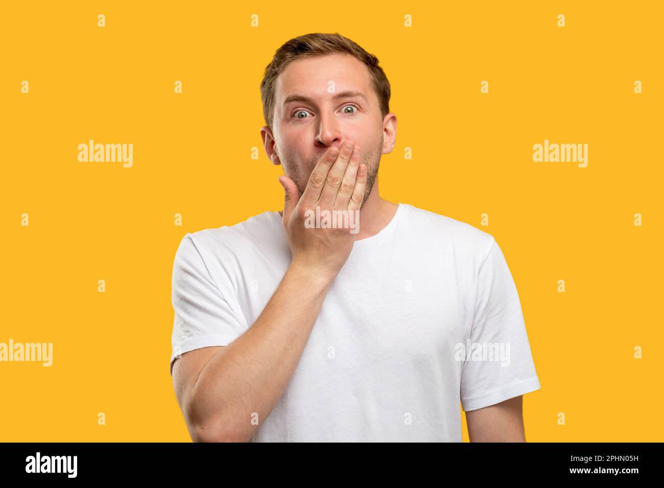 Covering super hi-res stock photography and images - Alamy