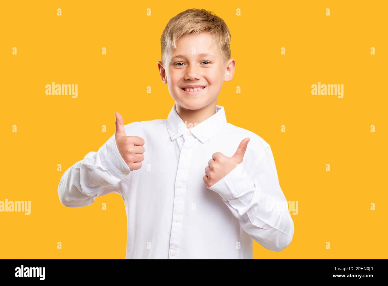 like gesture approval sign cheerful boy thumbs up Stock Photo - Alamy