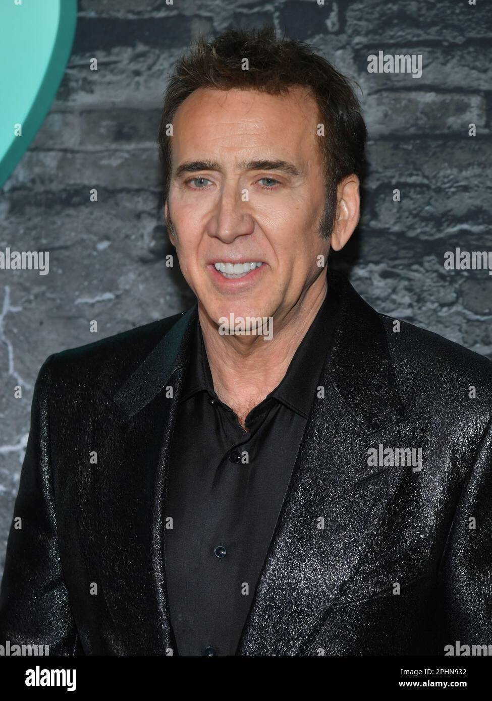 Cage premiere hi-res stock photography and images - Alamy