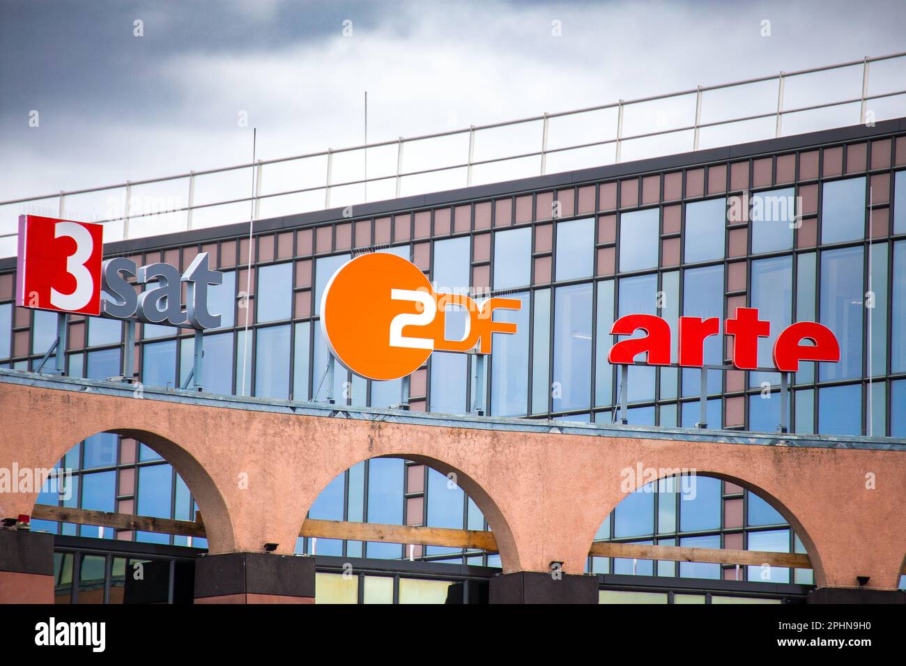 Zdf broadcasting station hi-res stock photography and images - Alamy