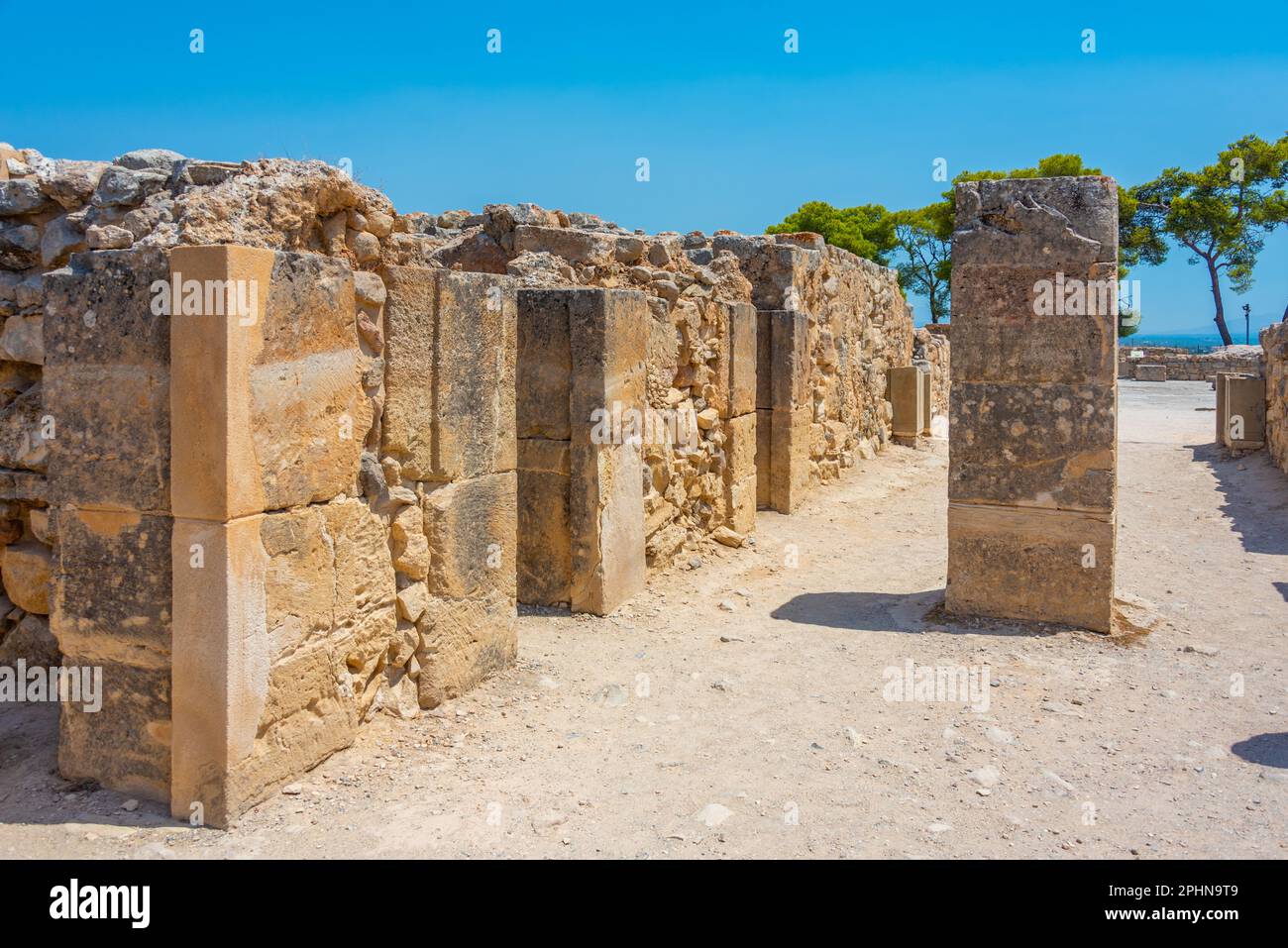 Minoan Palace of Phaistos at Greek island Crete Stock Photo - Alamy