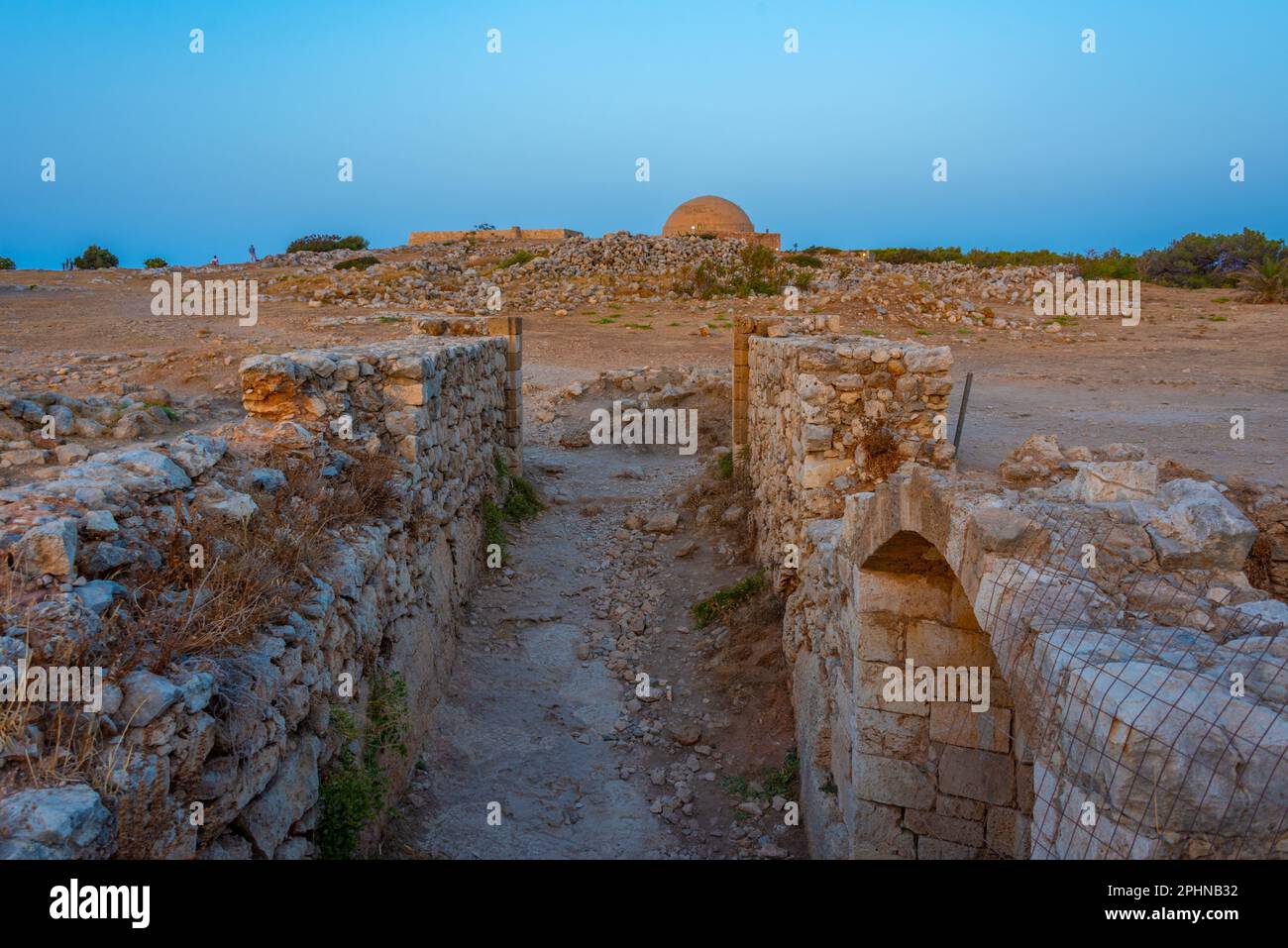 Sunset view of Venetian Fortezza Castle in Greek town Rethimno, Crete ...
