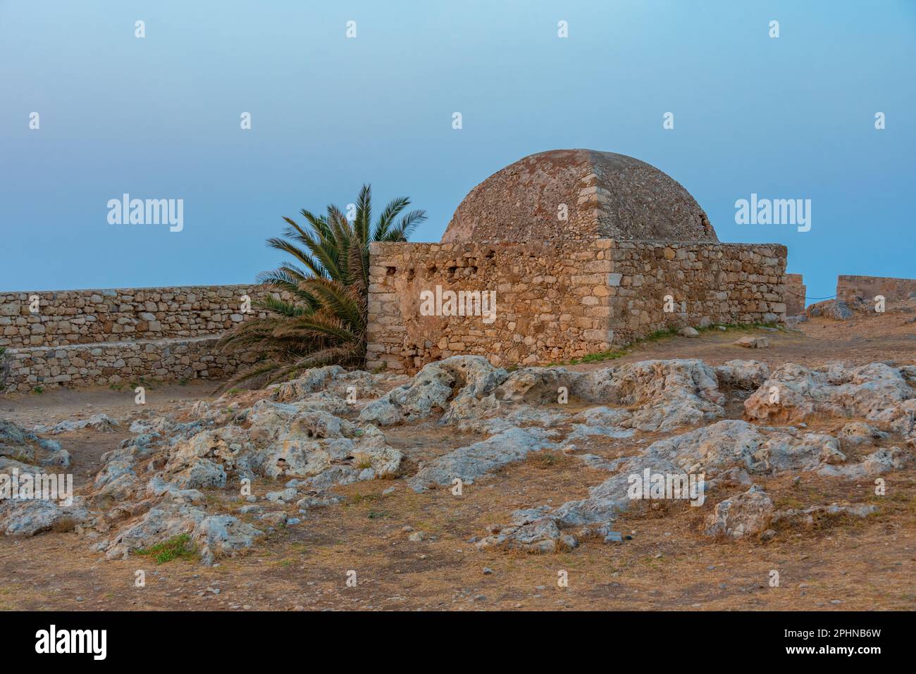 Sunset view of Venetian Fortezza Castle in Greek town Rethimno, Crete ...