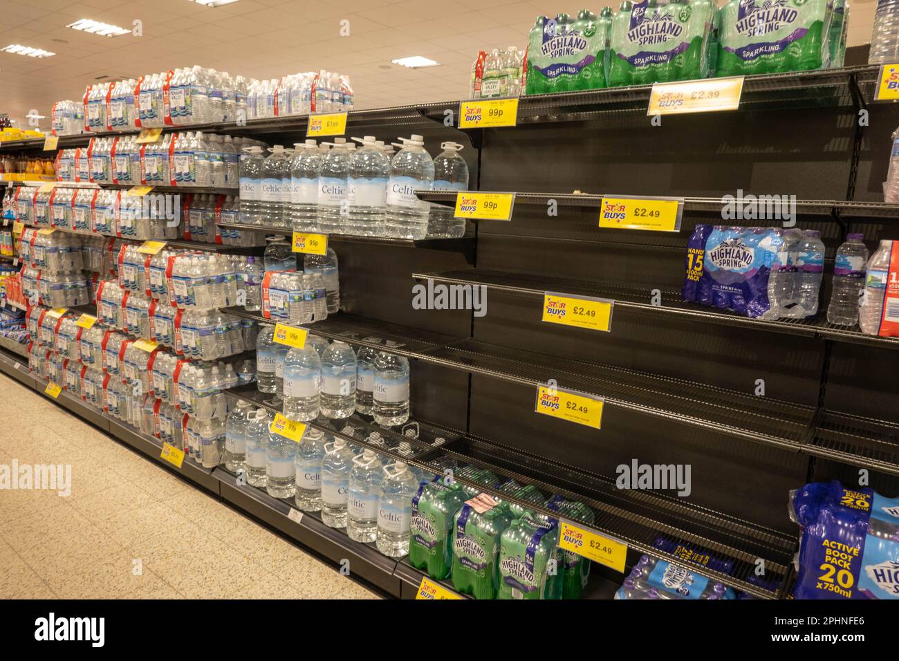 Bottled water supermarket shelf hi-res stock photography and images - Alamy