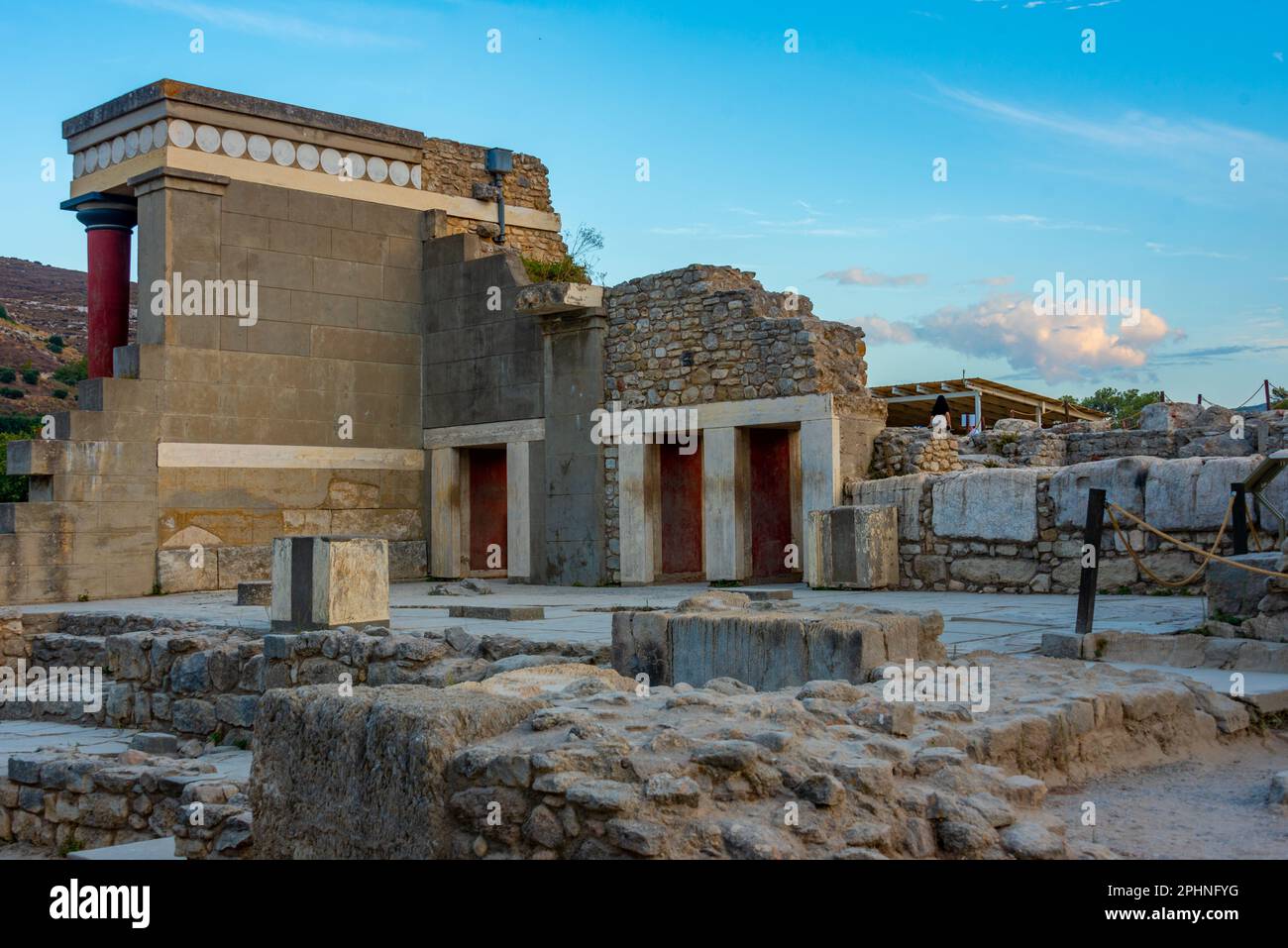 Sunset view of the ruins of Knossos palace at Greek island Crete Stock ...