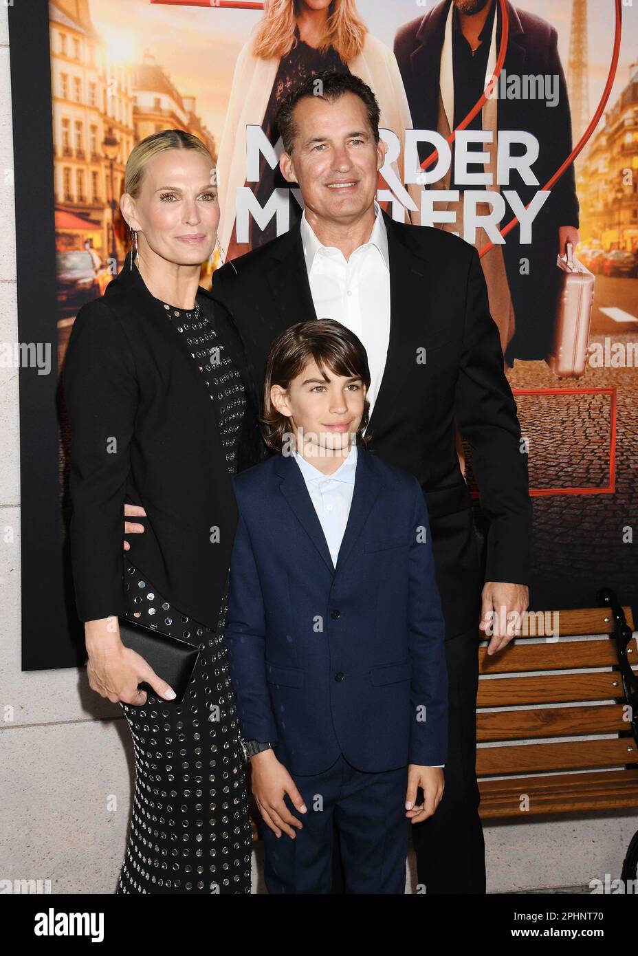 LOS ANGELES, CALIFORNIA - MARCH 28: (L-R) Molly Sims, Brooks Stuber and ...