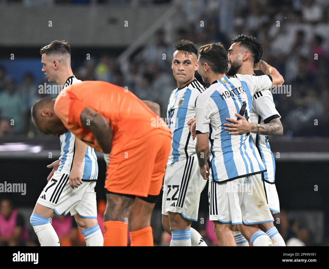 Gonzalo montiel lautaro martinez hi-res stock photography and images - Alamy