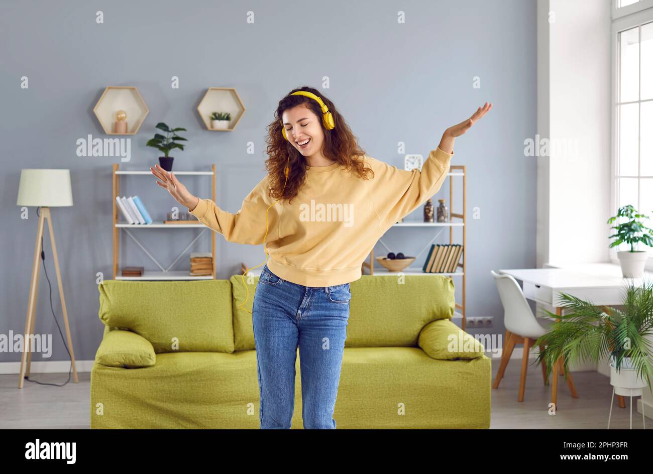 Sing along party hi-res stock photography and images - Alamy