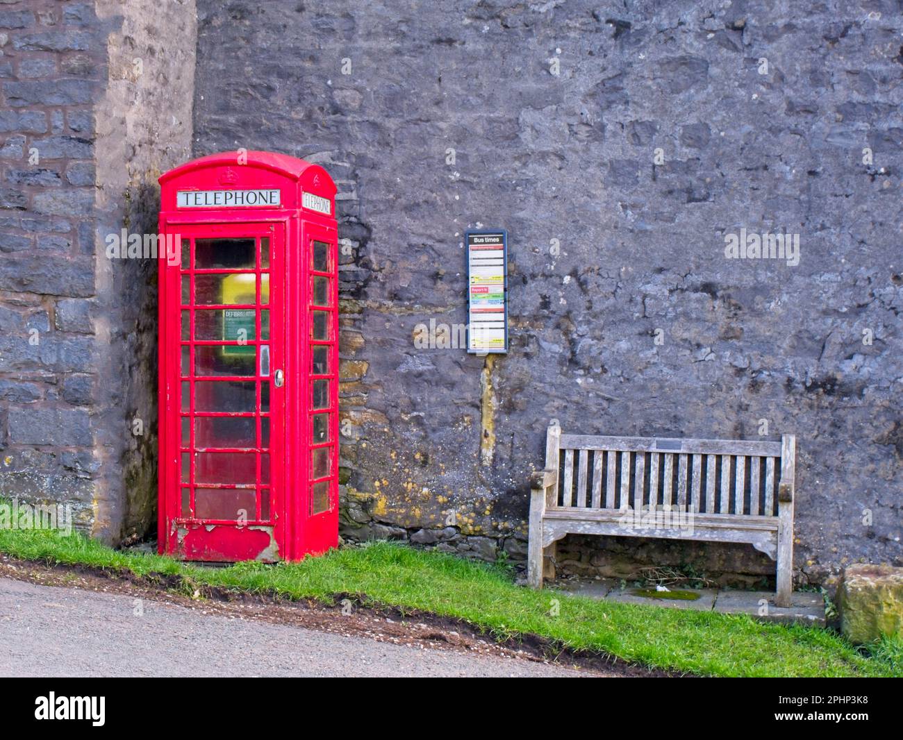 Bus stop with bench hi-res stock photography and images - Alamy
