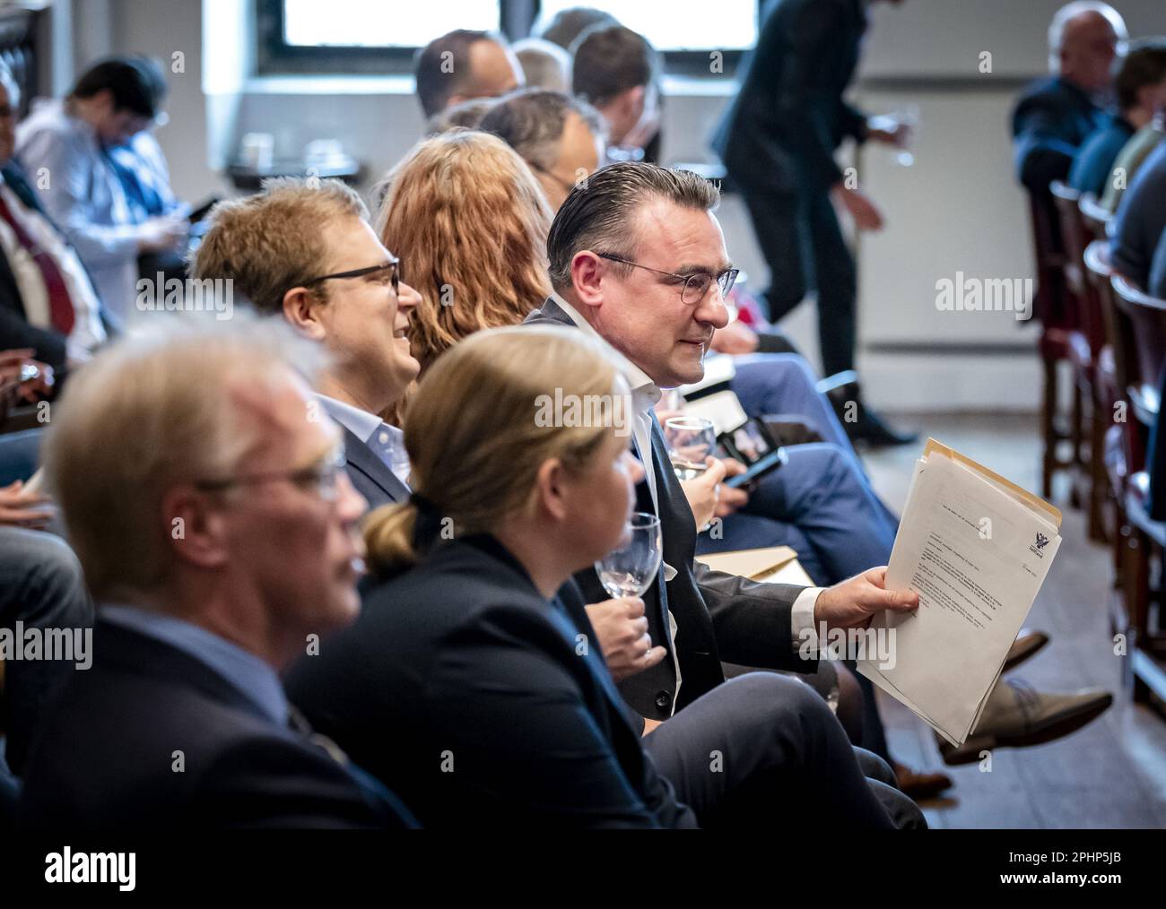 DELFT - The Hague's former alderman Richard de Mos, Group de Mos/Hart ...