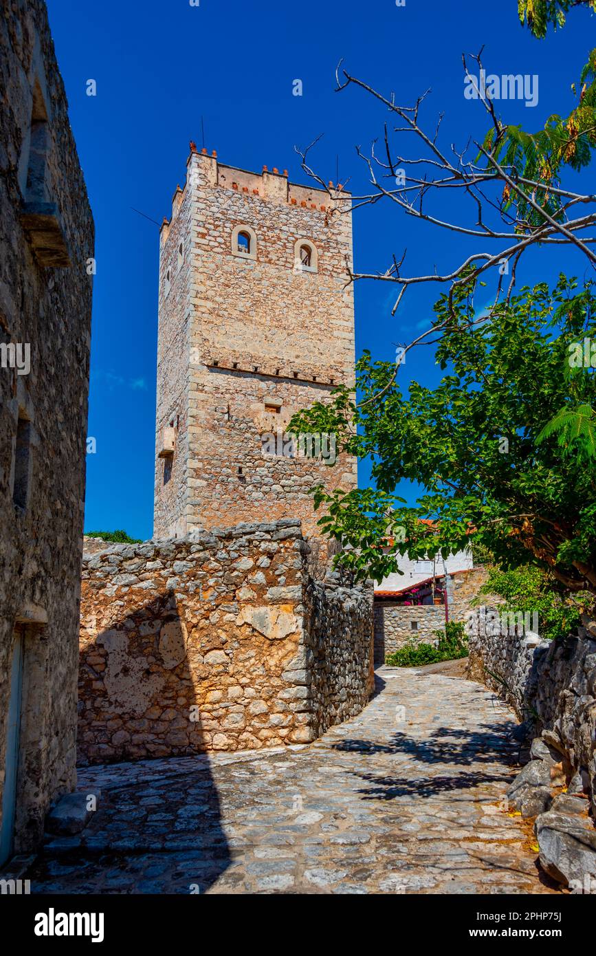 Traditional Mani towers at Greek town Aeropoli Stock Photo - Alamy