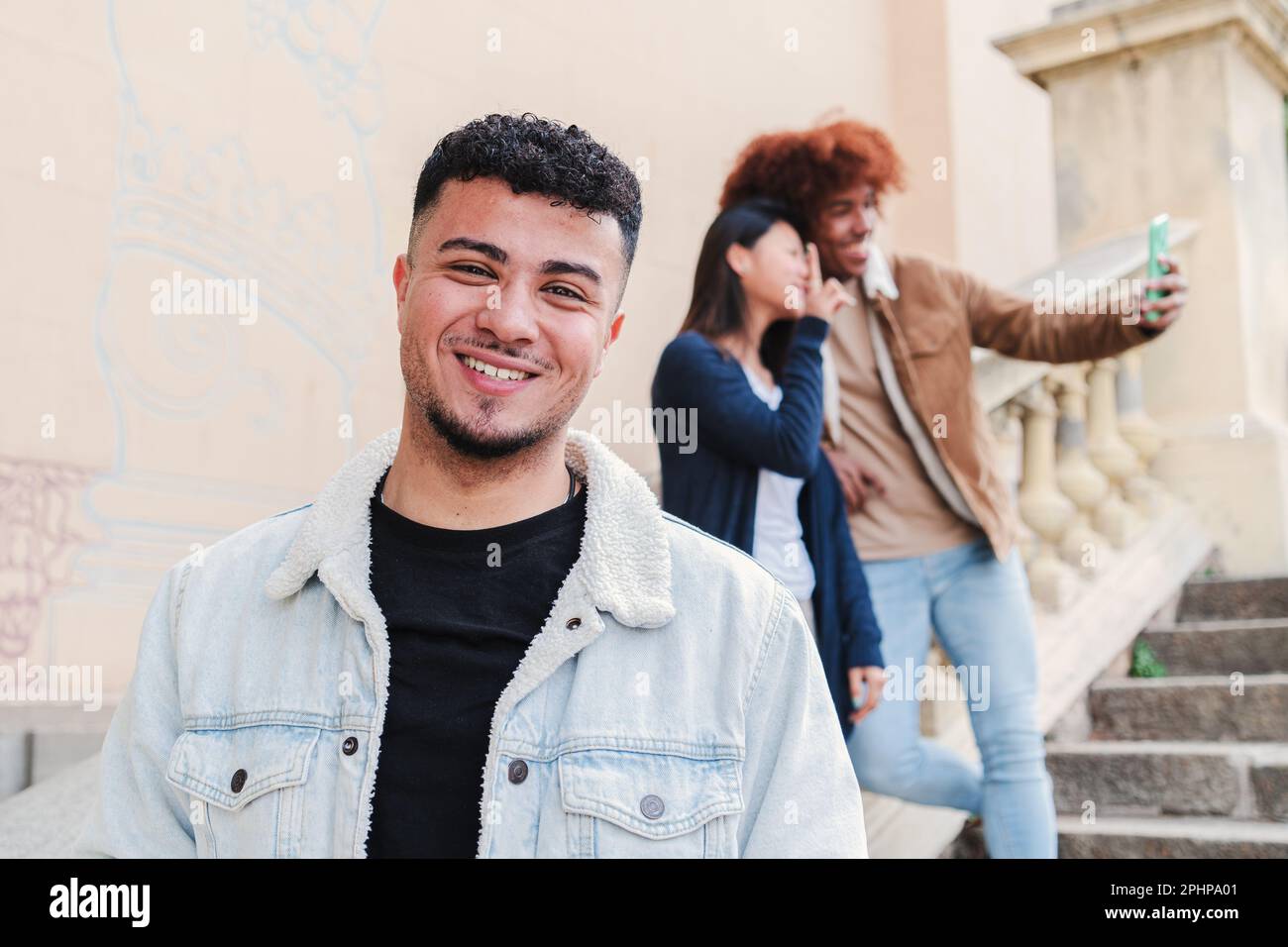 High school students standing arab hi-res stock photography and images - Alamy
