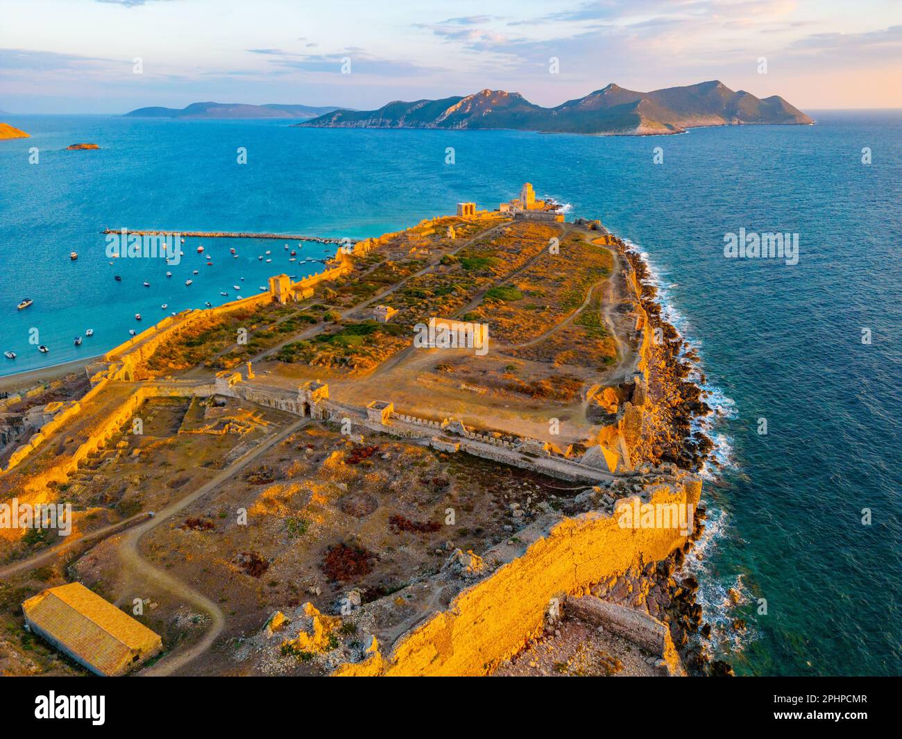 Methoni sunset hi-res stock photography and images - Alamy