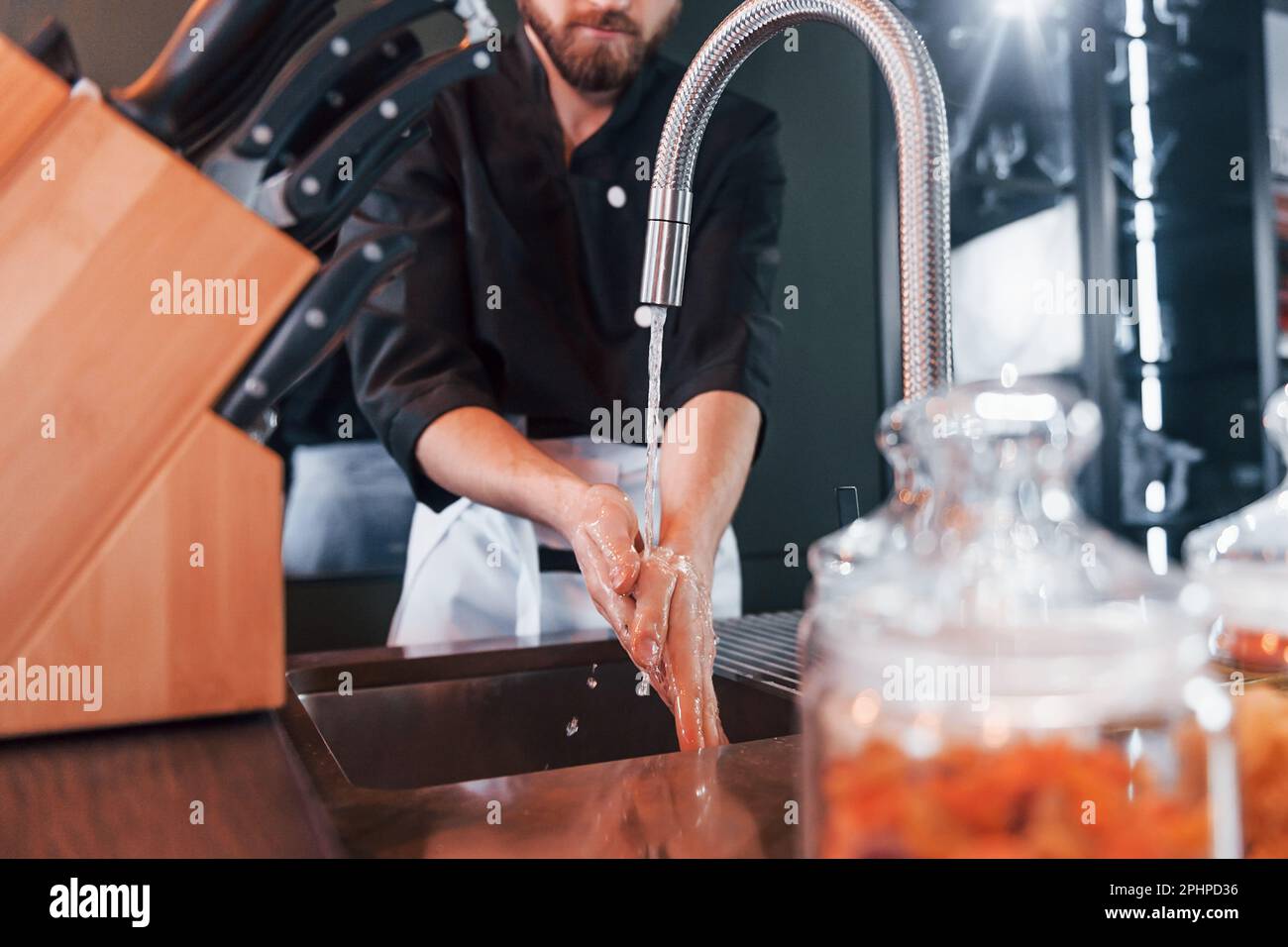 Luxury chef close up hands hi-res stock photography and images - Alamy