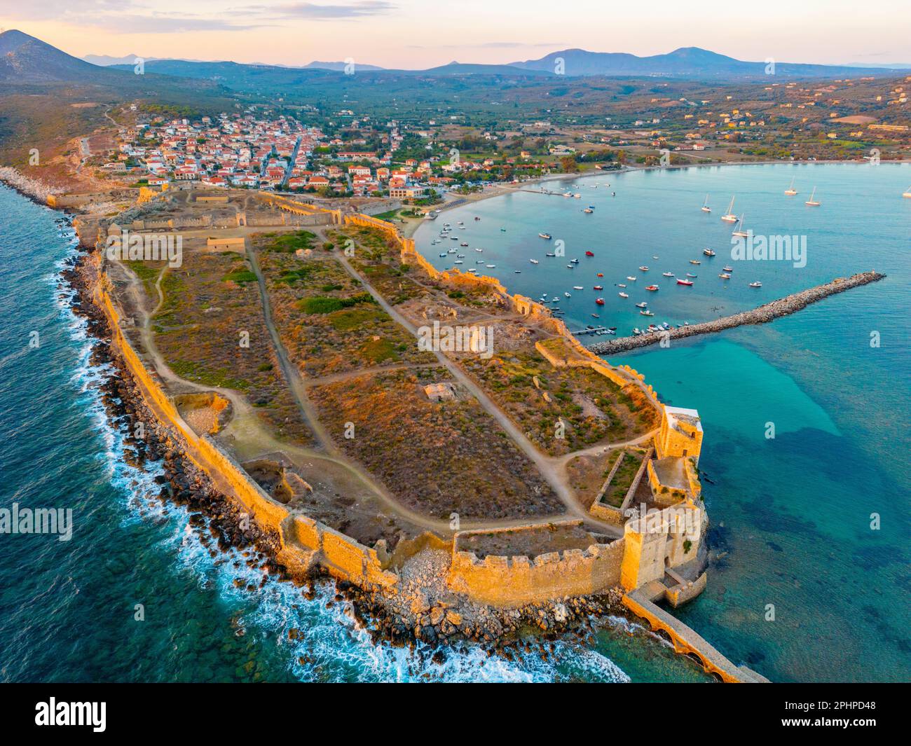 Methoni sunset hi-res stock photography and images - Alamy