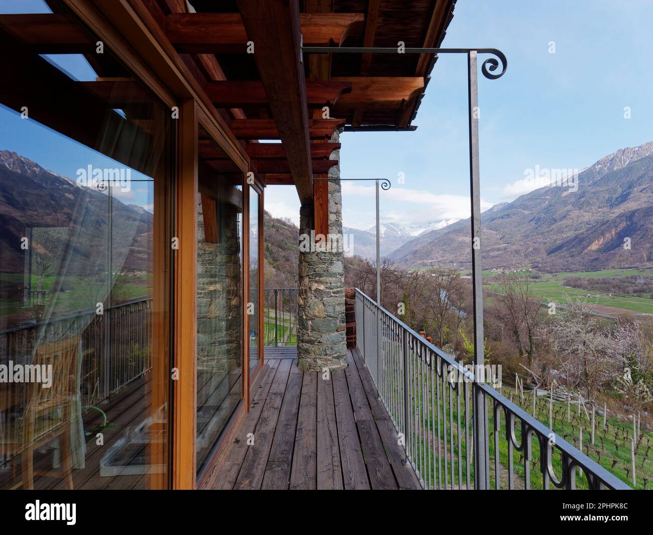 Valley terrace hi-res stock photography and images - Alamy